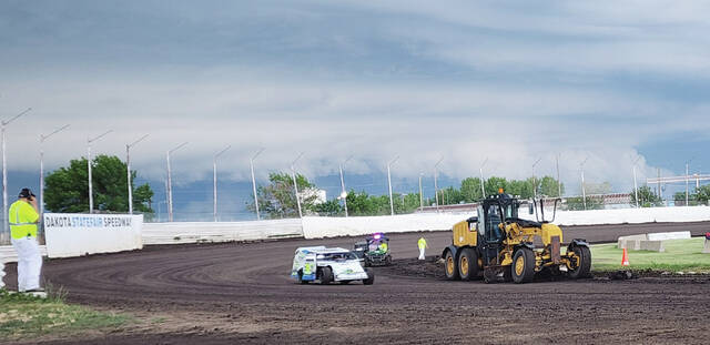 Rain washes out Night 1 of Tri-State Late Model Dash – Huron Plainsman